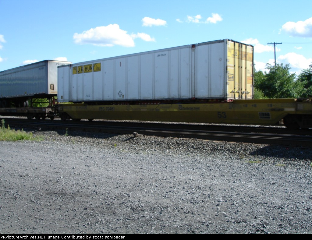 FEC 70461 Double Stackcar w/J.B. HUNT Container WB